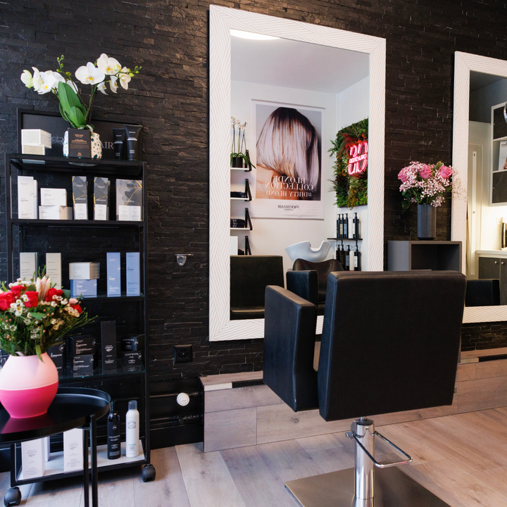 Salon De Coiffure Carla Studio – CARLA STUDIO